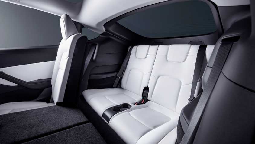 10 Major Differences Between The Old And New Tesla Model S