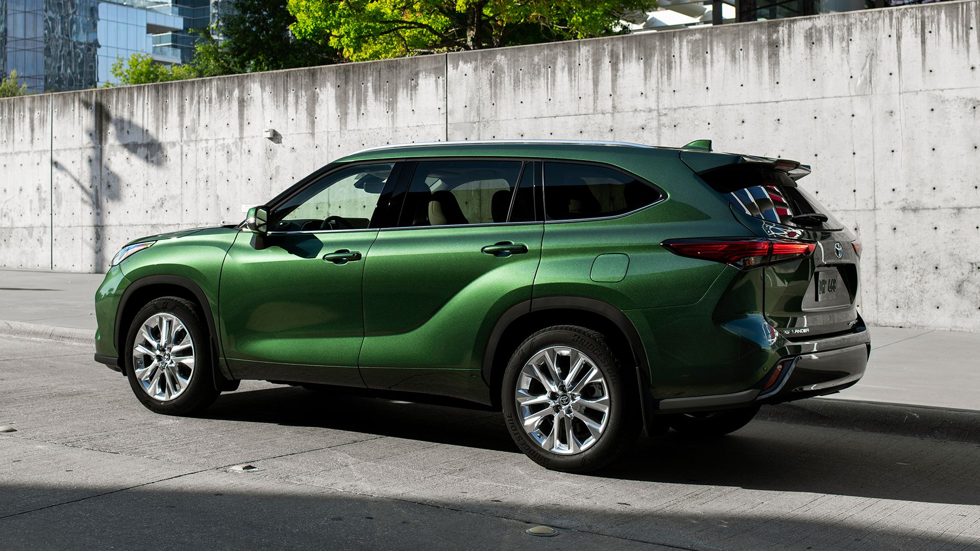 2024 Toyota Highlander Images: Interior and Exterior Gallery