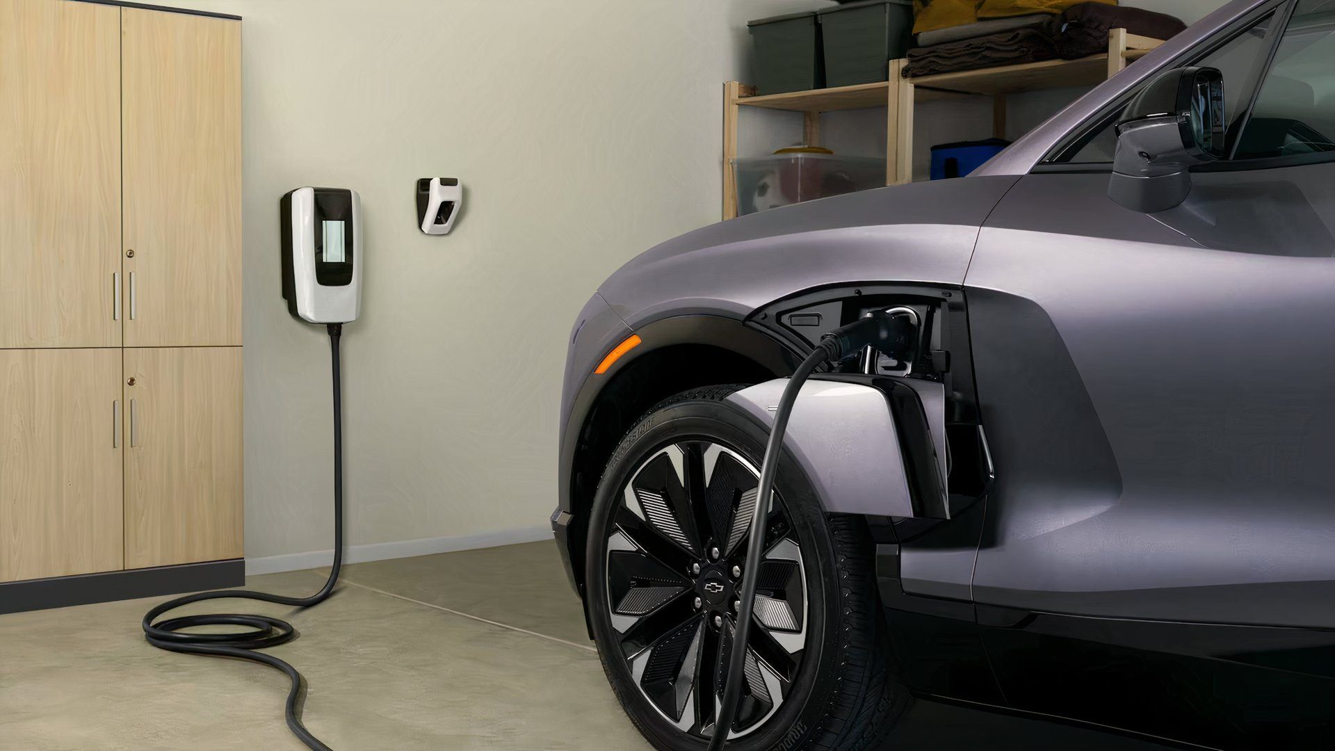 GM Wants To Eliminate Charging Congestion With Dual-Port EVs
