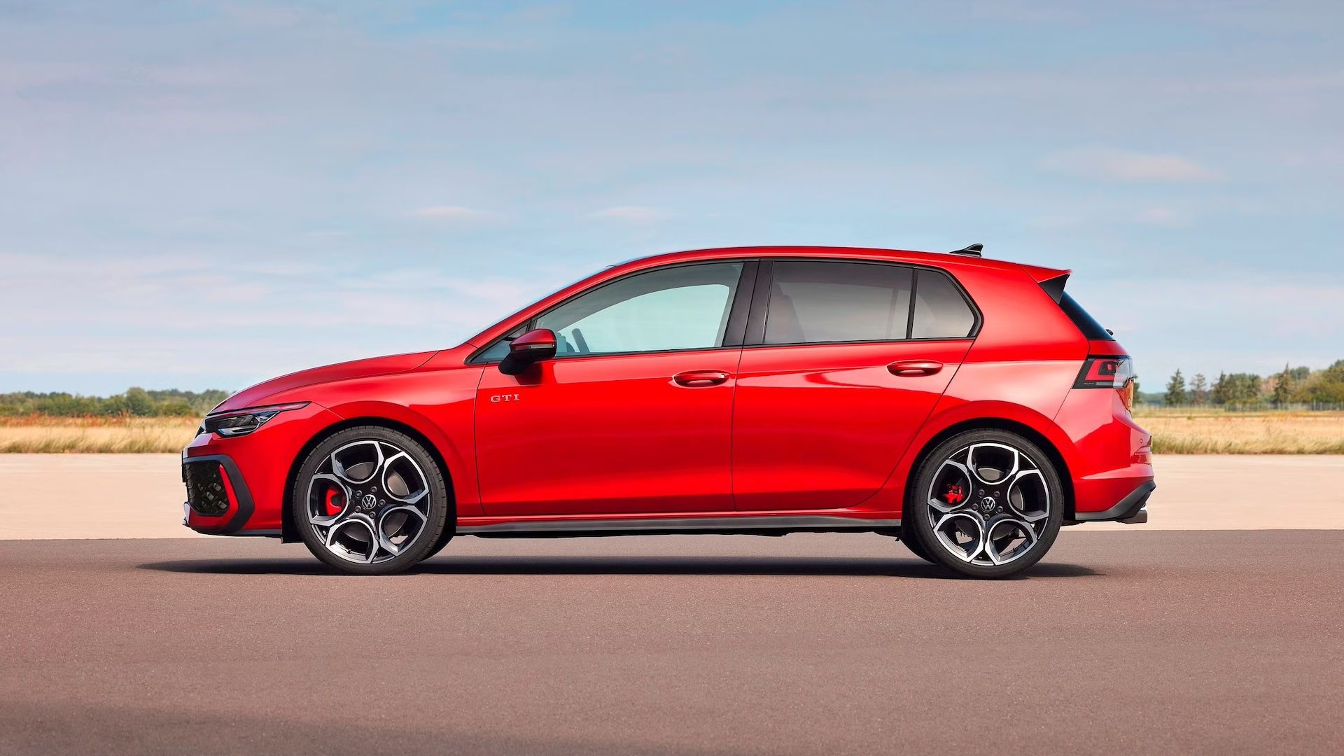 2025 Volkswagen Golf GTI Pricing, Photos & Specs