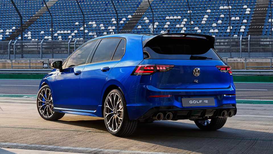 2025 Volkswagen Golf R Pricing, Photos & Specs