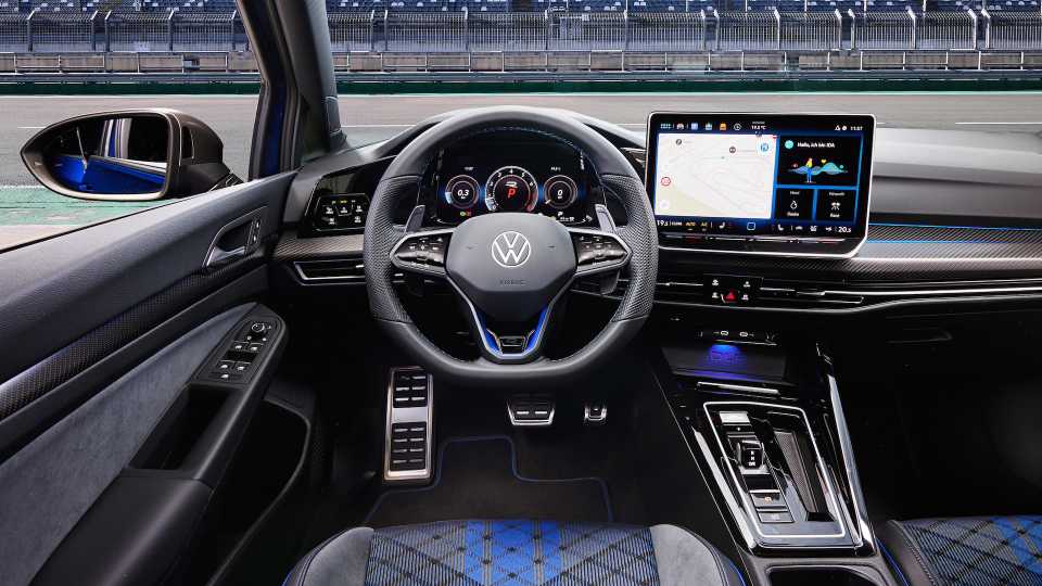 2025 Volkswagen Golf R Pricing, Photos & Specs