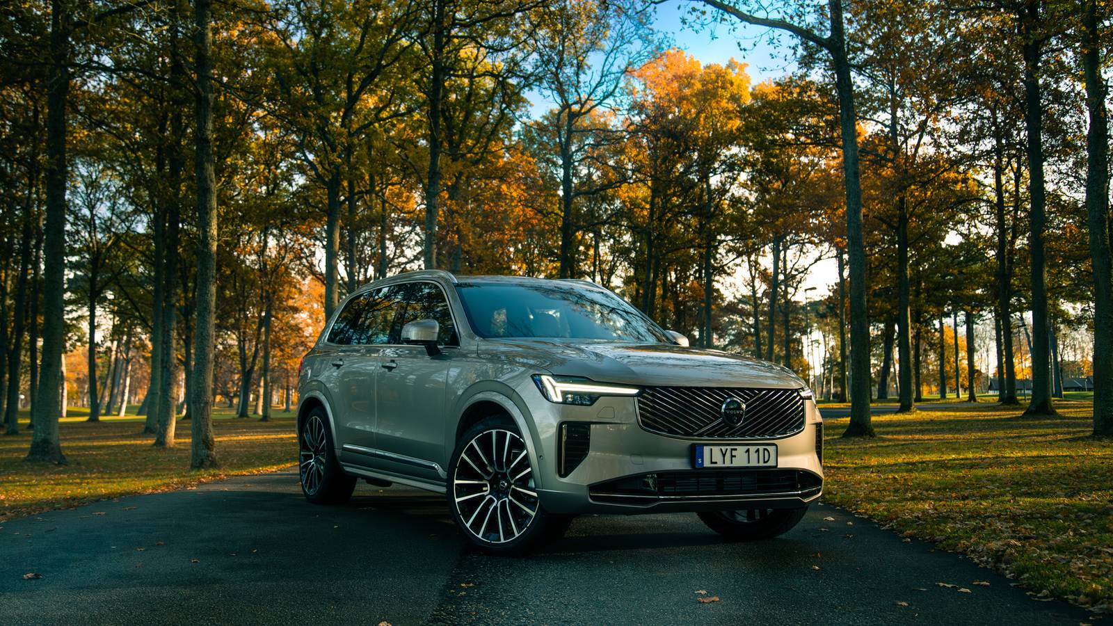 2025 Volvo XC90 Interior And Exterior Photo Gallery