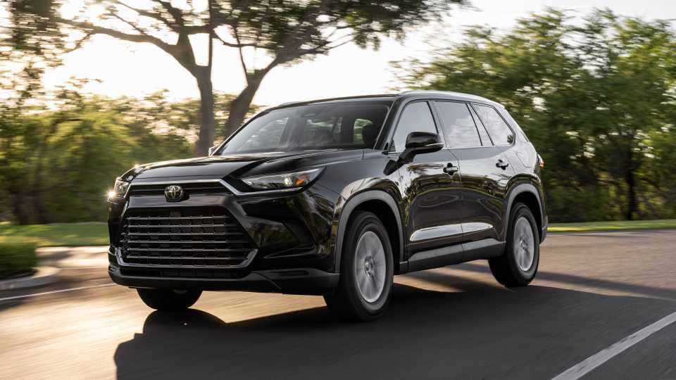 2025 Toyota Grand Highlander Pricing, Photos & Specs