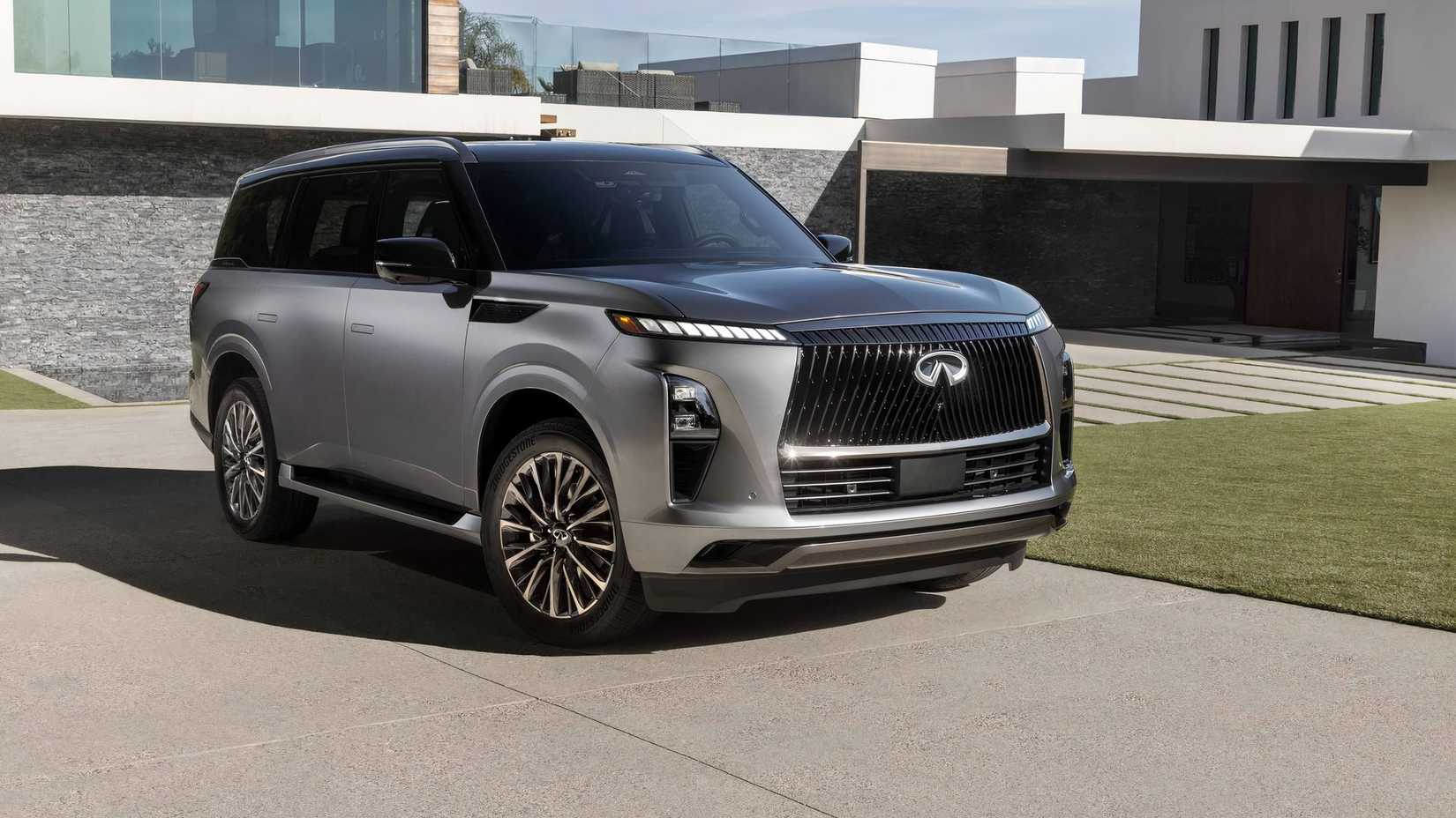 2025 Infiniti QX80 Images: Interior And Exterior Gallery