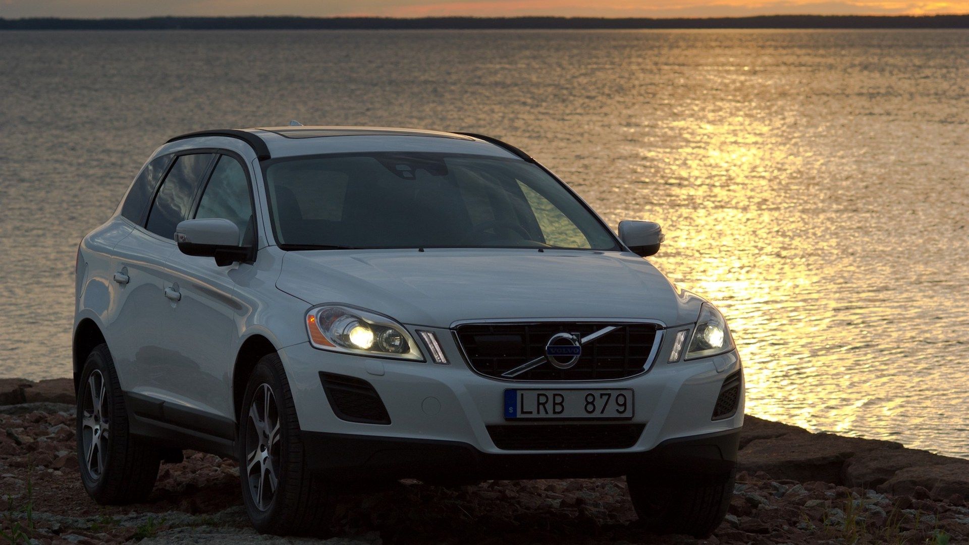 2012 Volvo XC60 Pricing, Photos & Specs