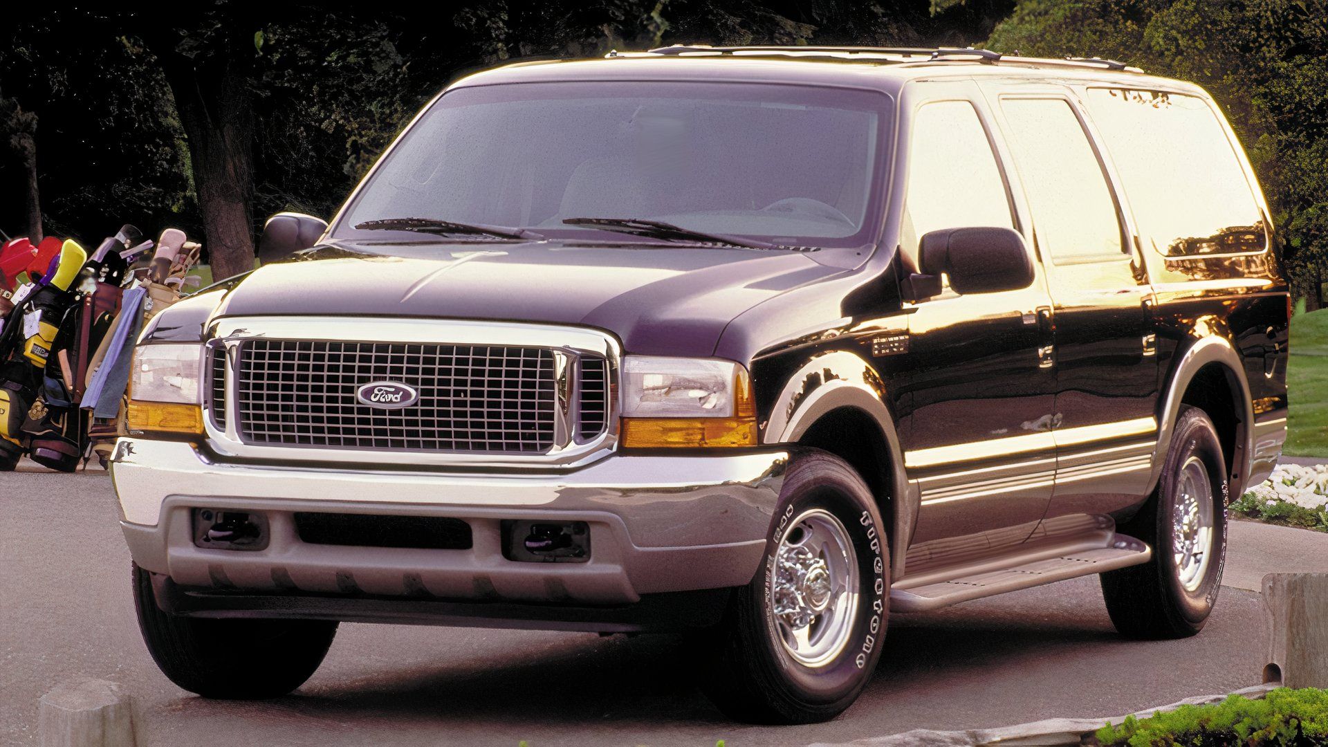 The V10-Powered Ford Excursion Is Temptingly Cheap In 2026