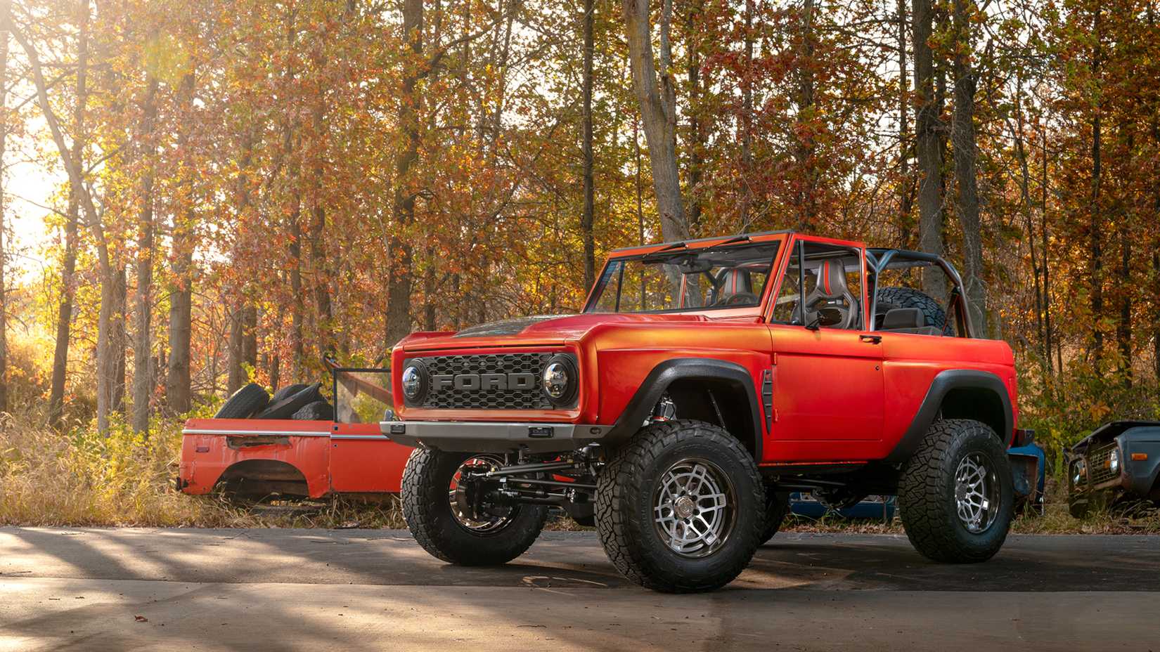 Alchemy Sorcerer Super Bronco Gets Megazilla V8 And Epic All-Steel Wide ...
