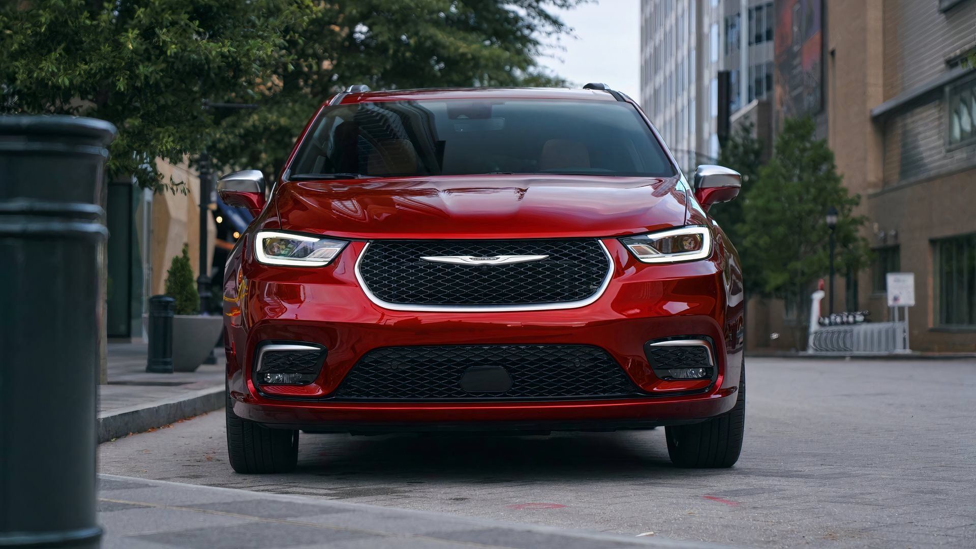 2024 Chrysler Pacifica Pricing, Photos & Specs