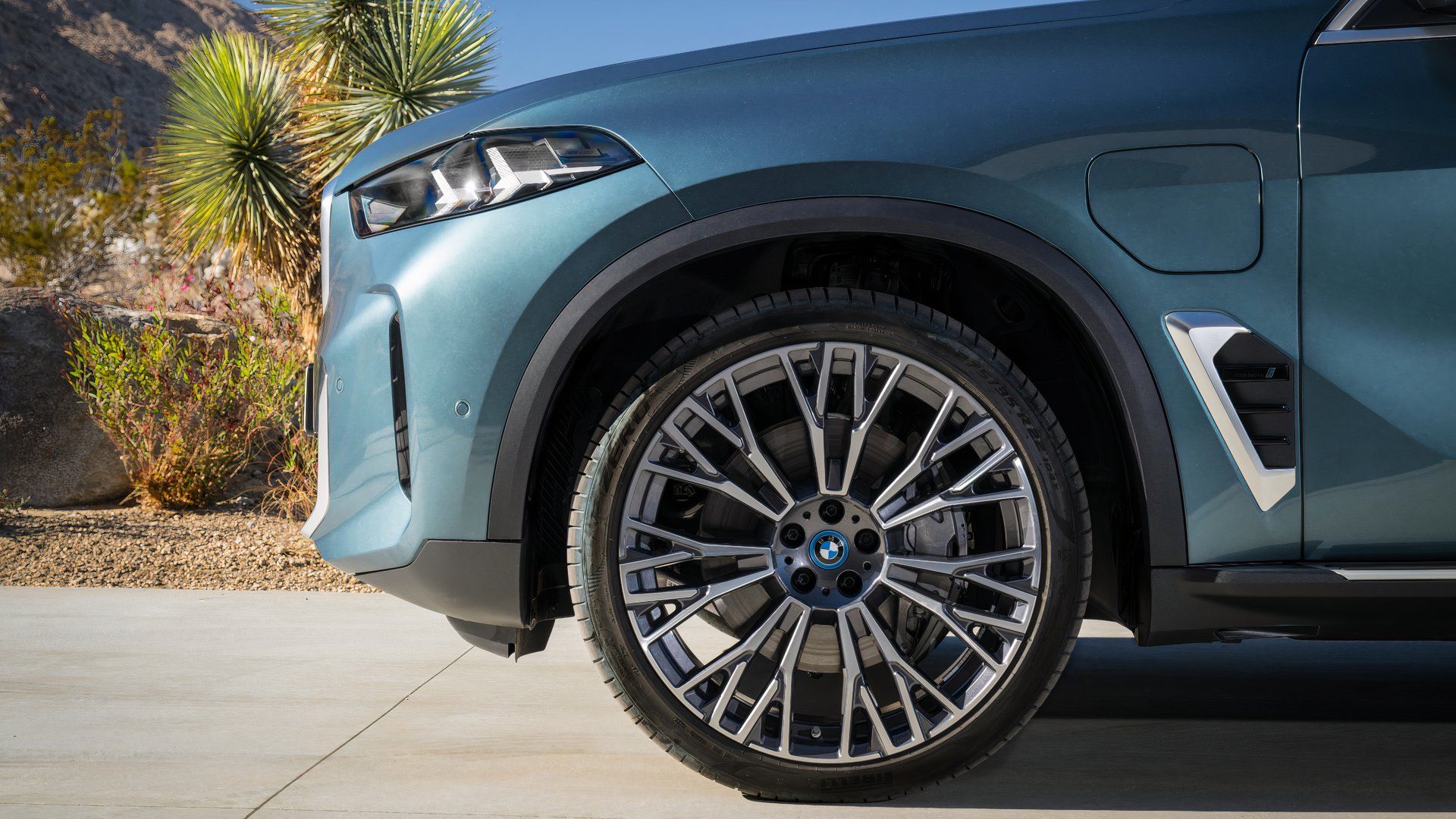 2024 BMW X5 Images: Interior and Exterior Gallery