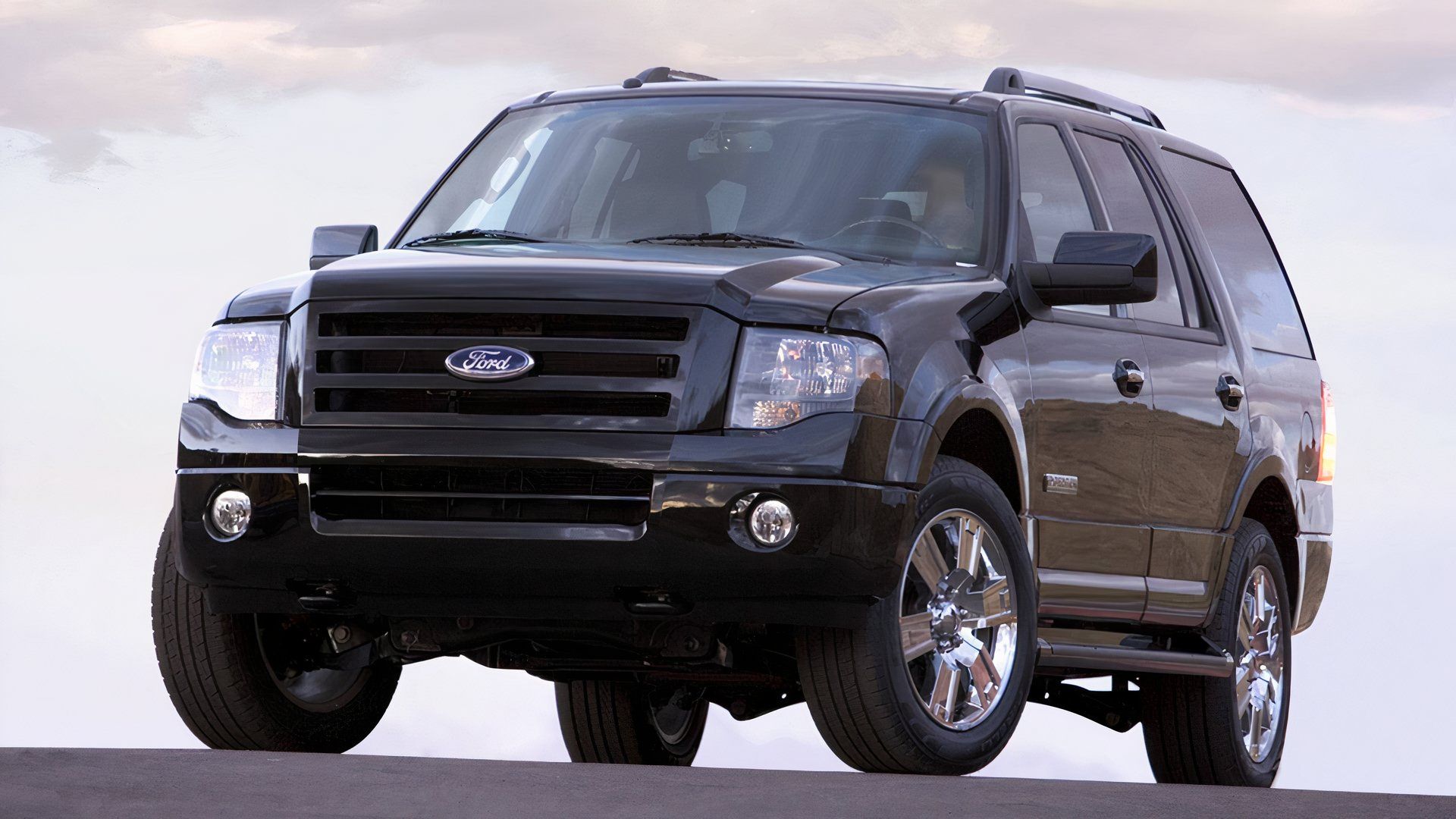 2010 Ford Expedition Pricing, Photos & Specs