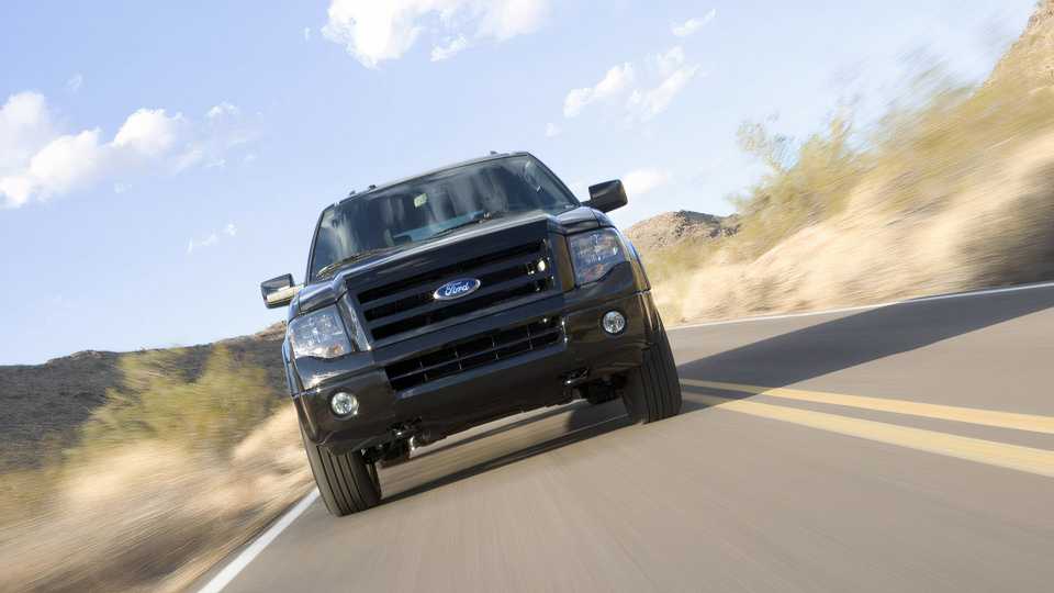 2010 Ford Expedition Pricing, Photos & Specs