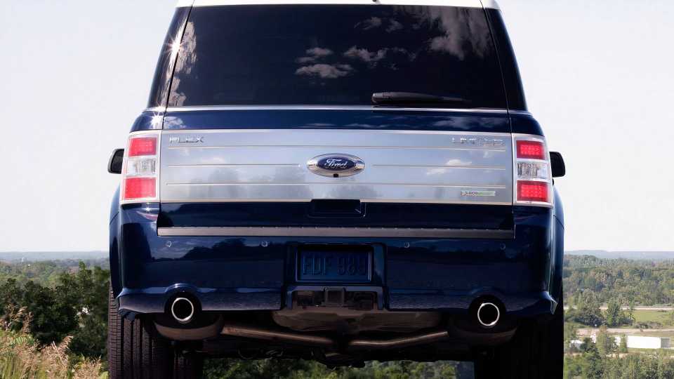 2012 Ford Flex Pricing, Photos & Specs