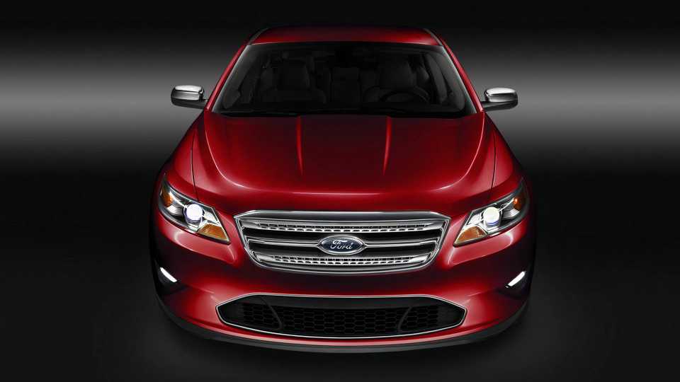 2012 Ford Taurus Pricing, Photos & Specs