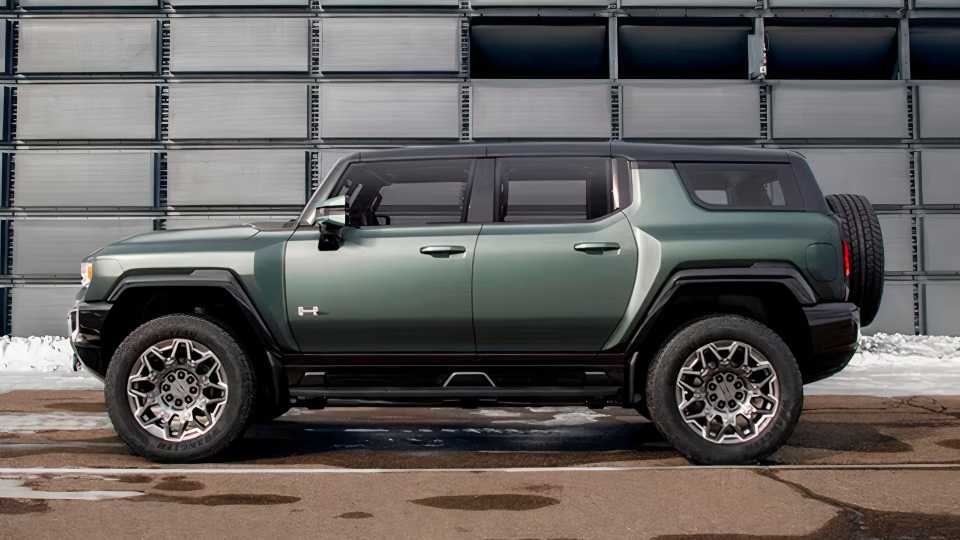 2025 GMC HUMMER EV SUV Pricing, Photos & Specs
