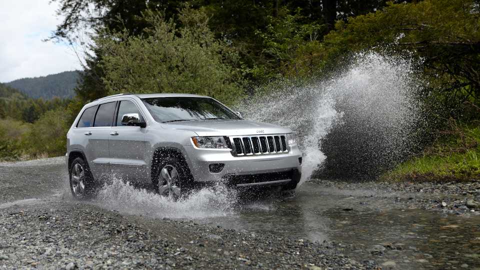 2012 Jeep Grand Cherokee Pricing, Photos & Specs