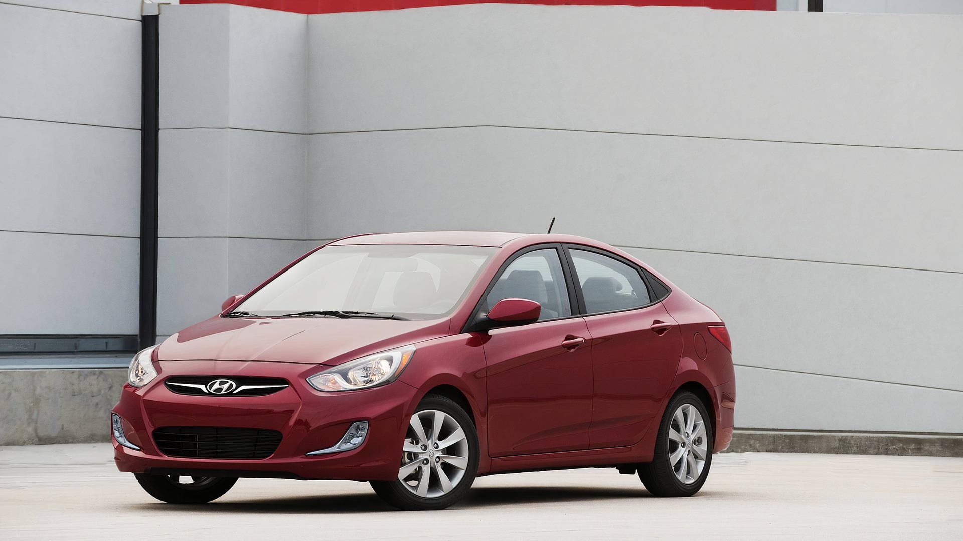 2012 Hyundai Accent Pricing, Photos & Specs