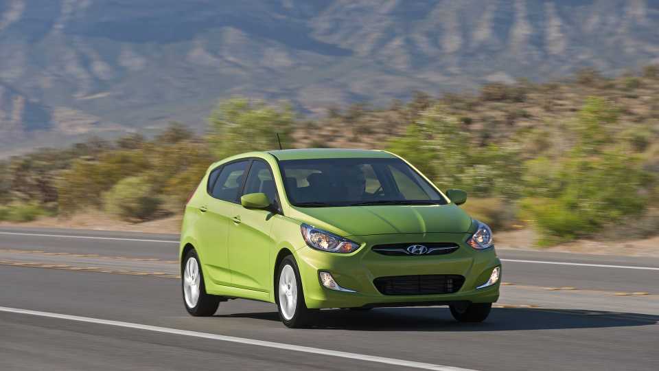 2012 Hyundai Accent Hatchback Pricing, Photos & Specs