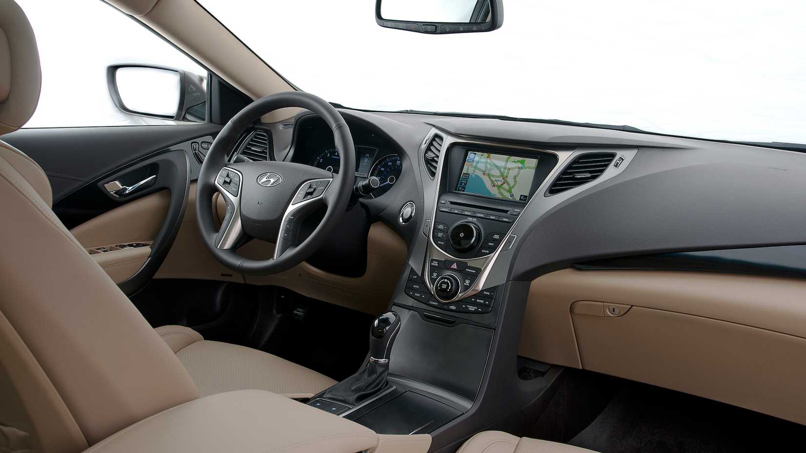 Hyundai's Forgotten Azera Premium Sedan Is A Bargain In 2026