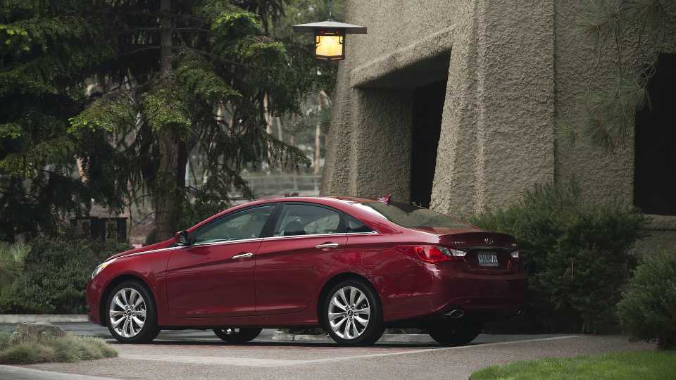 2012 Hyundai Sonata Pricing, Photos & Specs