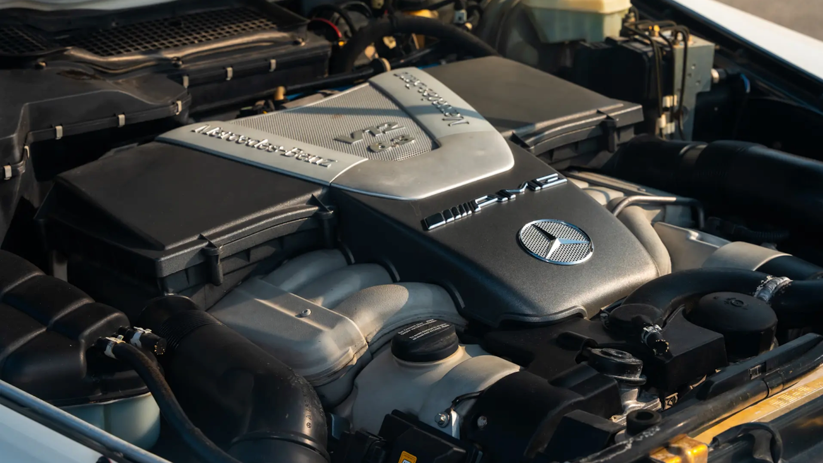 Mercedes-Benz Patent Suggests New V12 Engines Are Possible