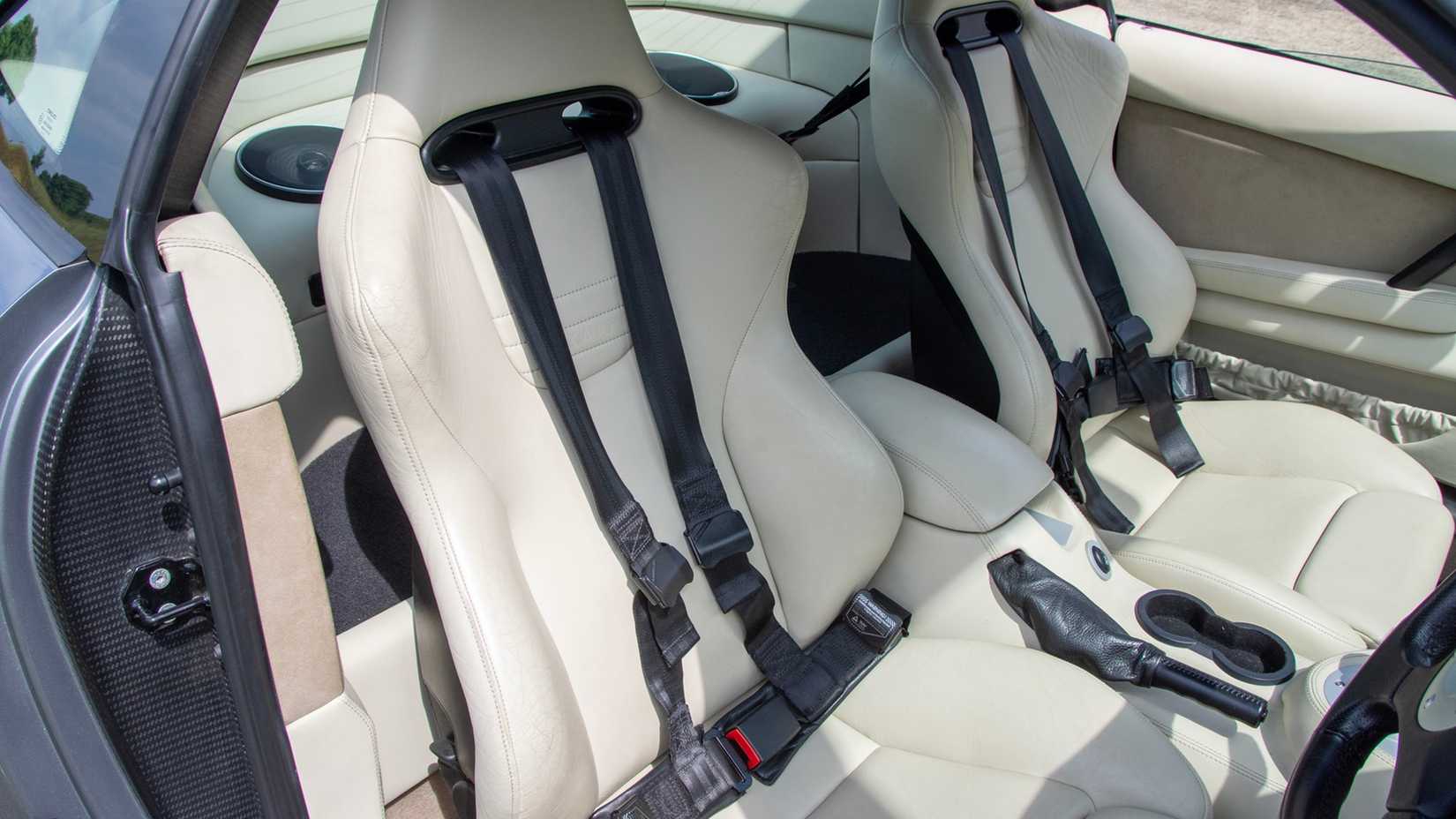 The MG SV Is A Mustang V8-Powered British Cult Performance Car Everyone ...