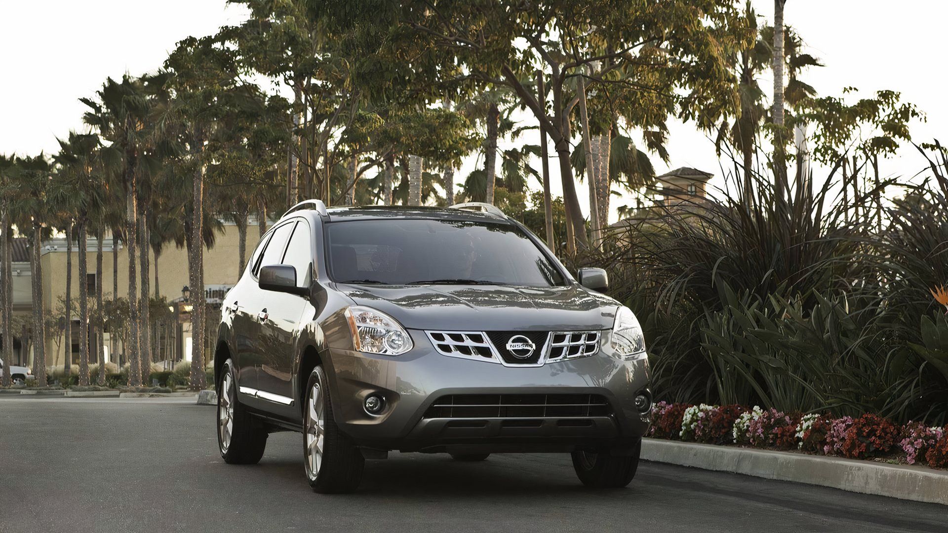 2012 Nissan Rogue Pricing, Photos & Specs