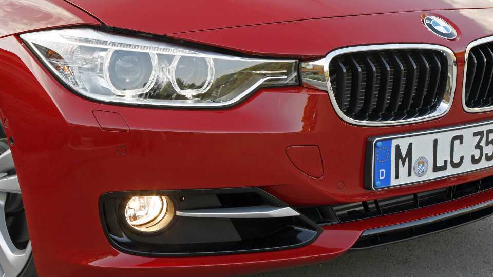 2012 BMW 3 Series Sedan Pricing, Photos & Specs