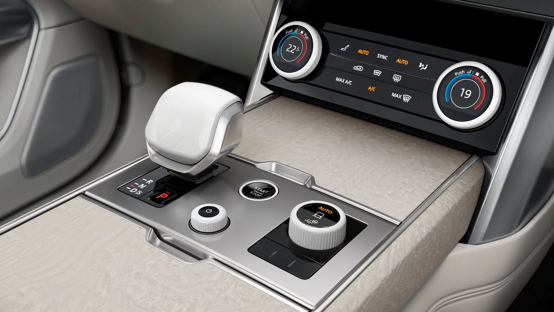 2024 Land Rover Range Rover Images: Interior and Exterior Gallery