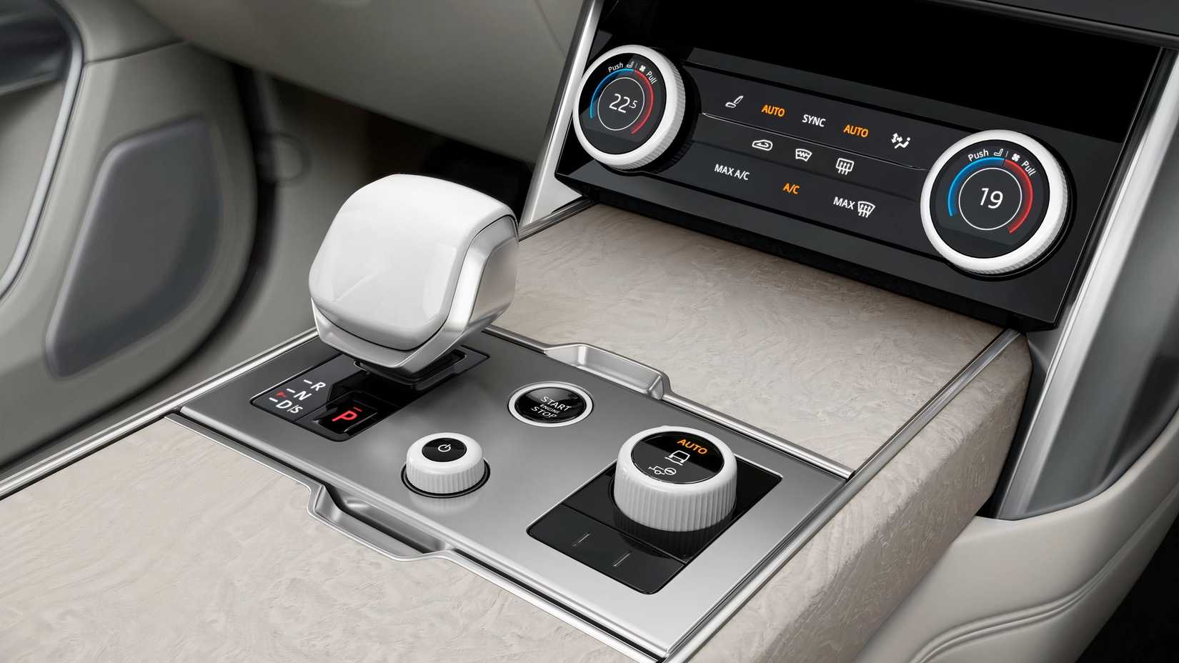 2024 Land Rover Range Rover Images: Interior and Exterior Gallery