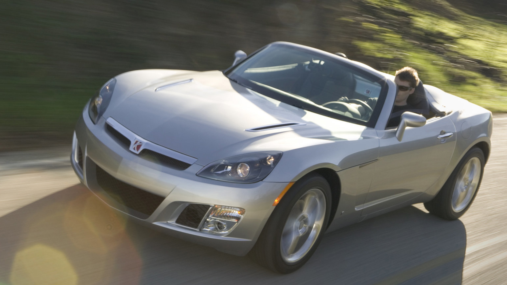 Pontiac And Saturn Tried To Beat The Mazda Miata, But Failed