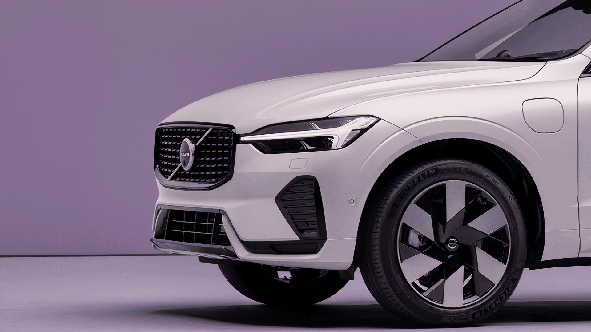 2025 Volvo XC60 Pricing, Photos & Specs