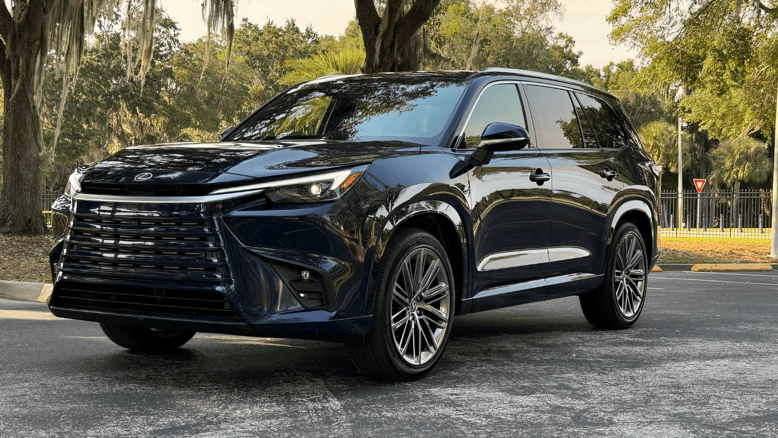 Every Lexus Hybrid SUV Ranked By Efficiency