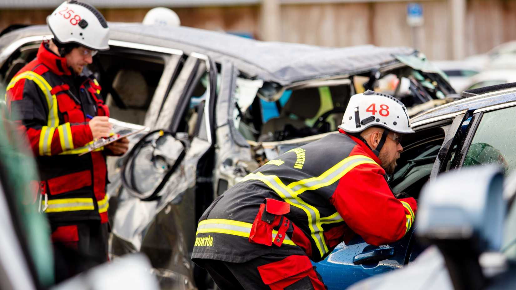 Volvo’s Secret Safety Division Are Better Accident Sleuths Than The Feds