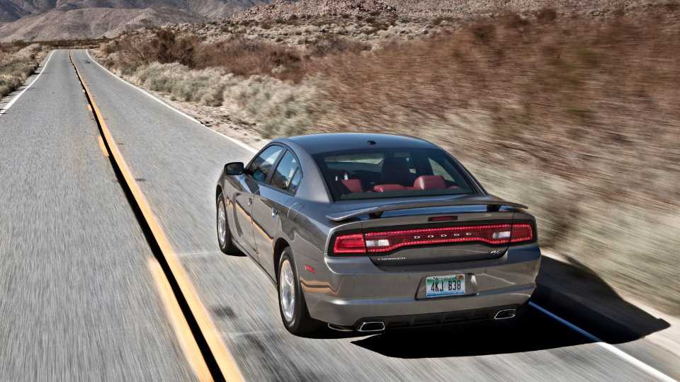 2011 Dodge Charger Pricing, Photos & Specs