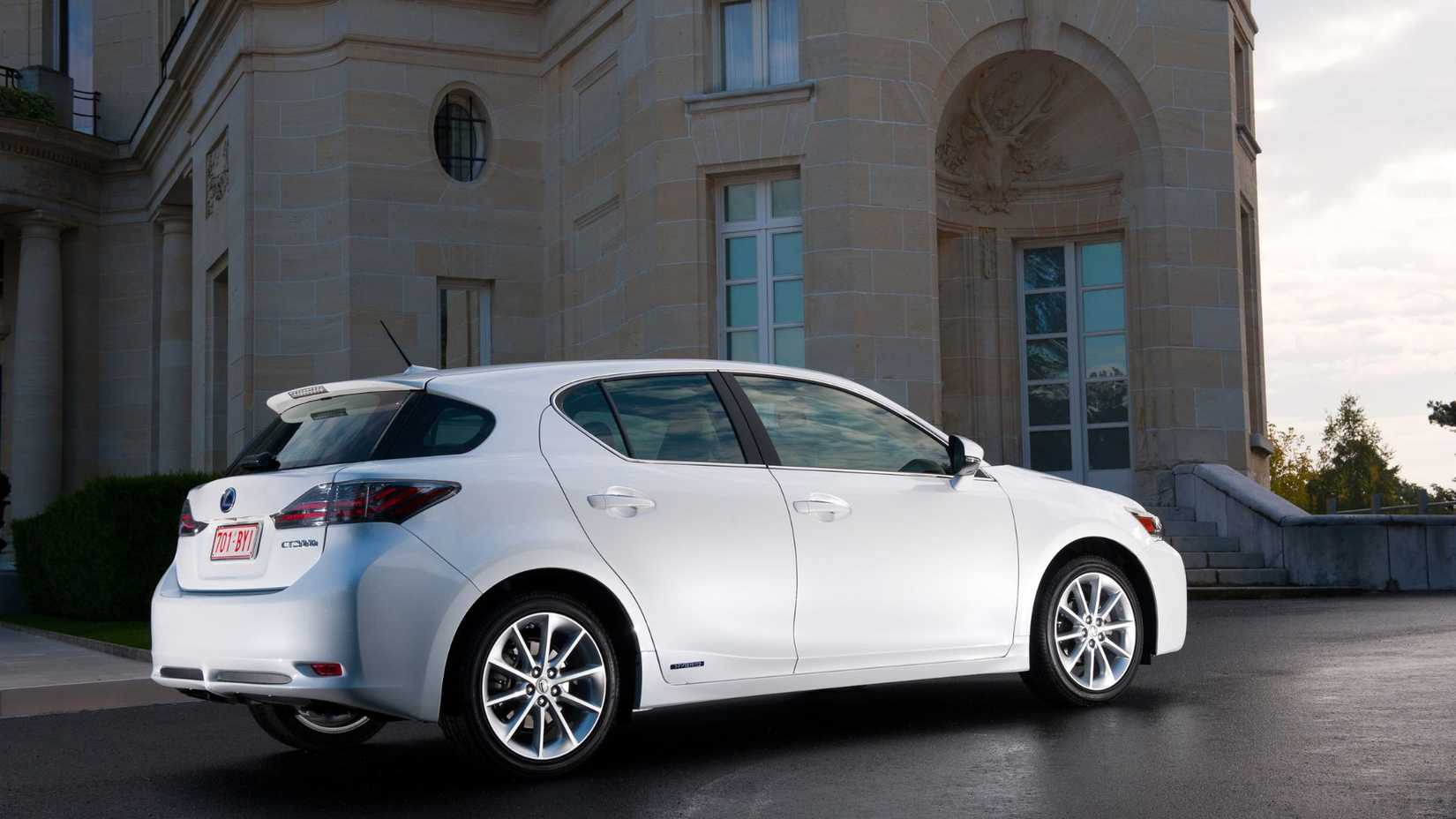 Lexus CT 200h: The 15-Year-Old Luxury Hybrid Hatchback That's Now ...