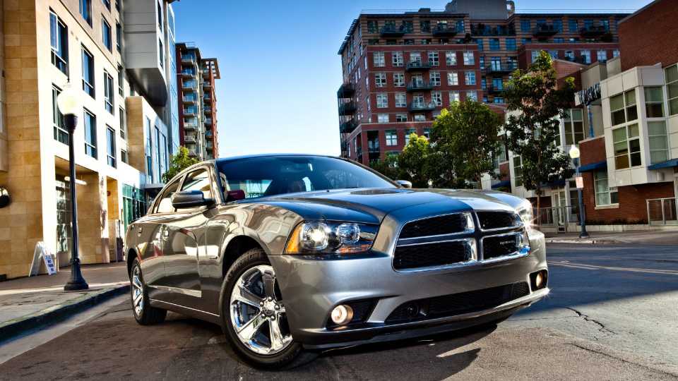 2011 Dodge Charger Pricing, Photos & Specs