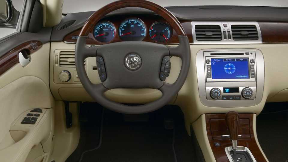 2011 Buick Lucerne Pricing, Photos & Specs