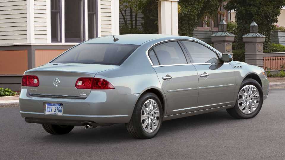 2011 Buick Lucerne Pricing, Photos & Specs