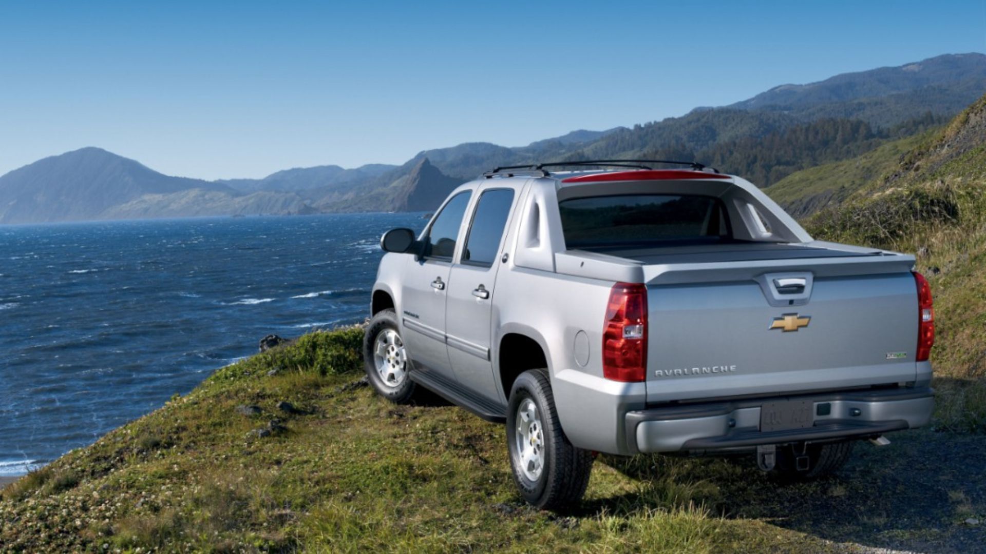 2009 Chevrolet Avalanche Pricing, Photos & Specs