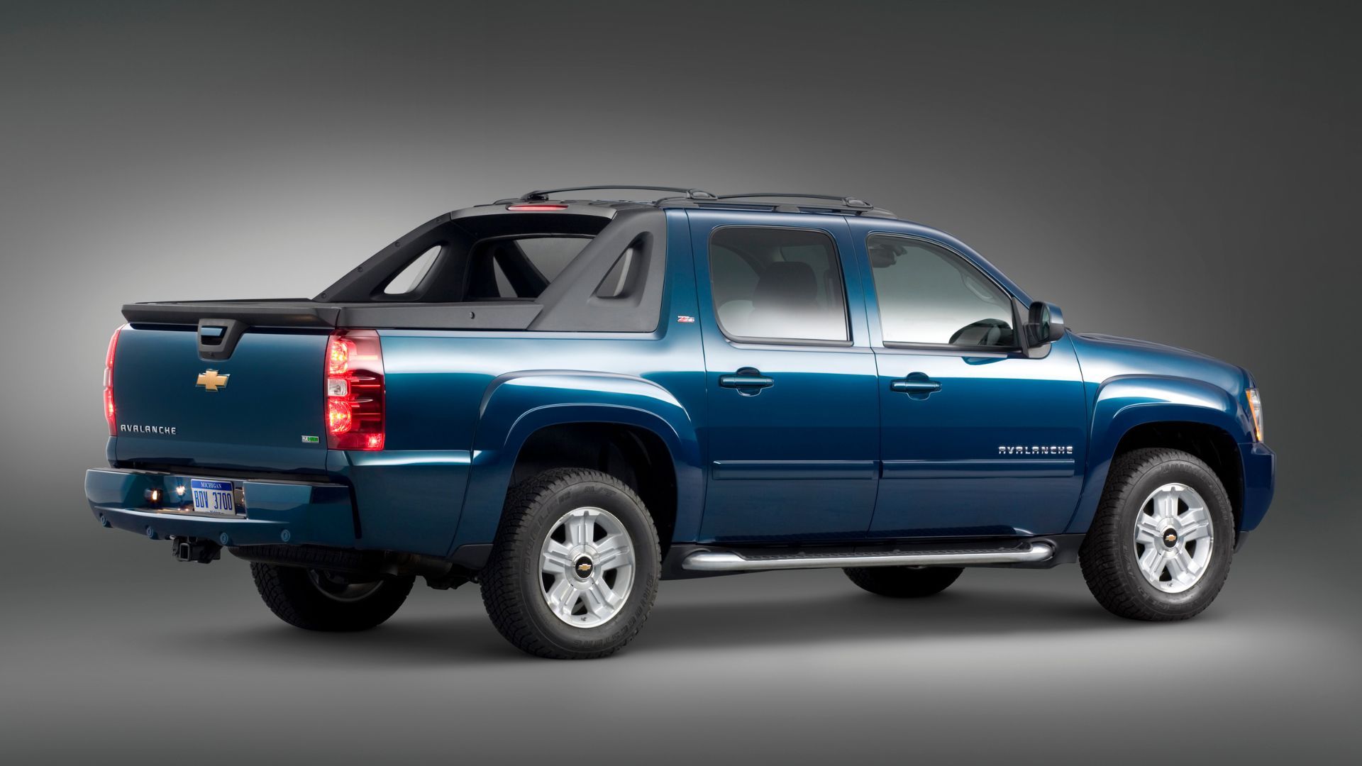 2009 Chevrolet Avalanche Pricing, Photos & Specs