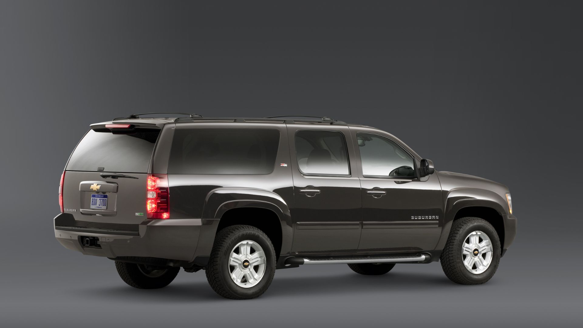 2008 Chevrolet Suburban Pricing, Photos & Specs