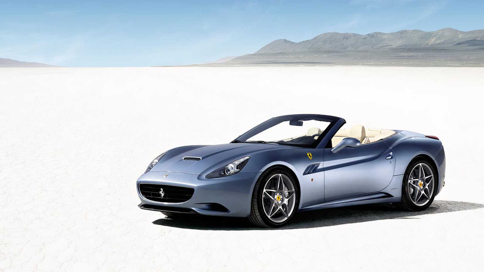 2011 Ferrari California Pricing, Photos & Specs