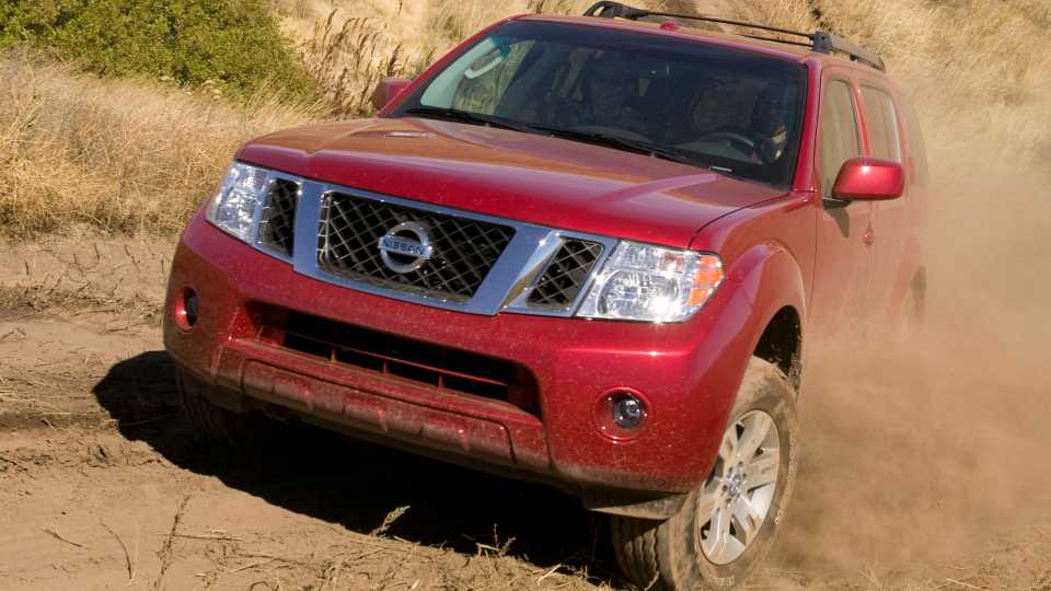 2012 Nissan Pathfinder Pricing, Photos & Specs