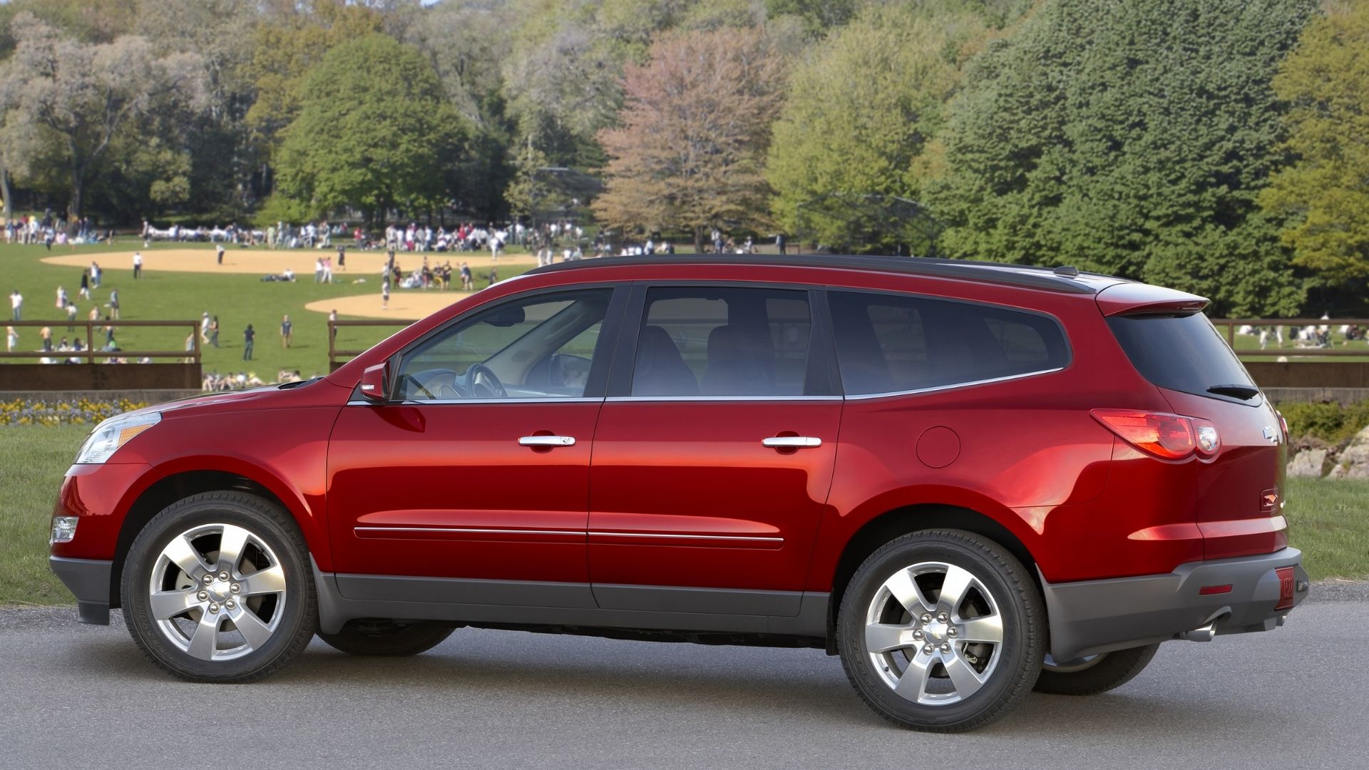 2012 Chevrolet Traverse Pricing, Photos & Specs
