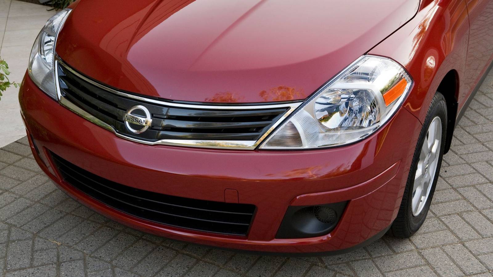 The First-Gen Nissan Versa Is Small Car With A Minuscule Used Value