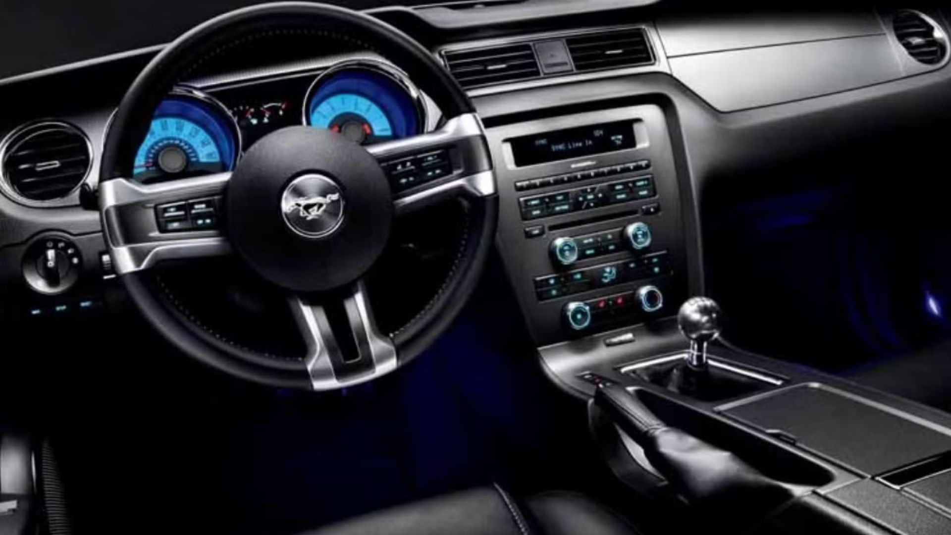 Ford Mustang 2012 Interior