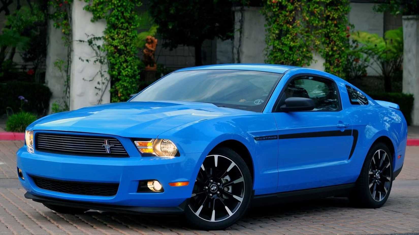 2012 Ford Mustang Coupe Pricing, Photos & Specs