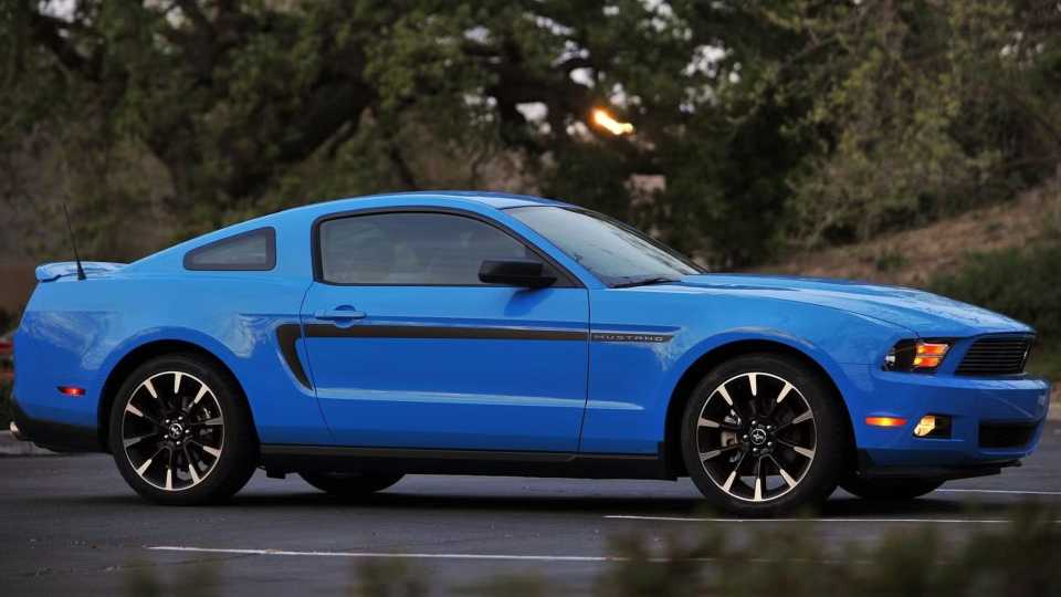 2010 Ford Mustang Coupe Pricing, Photos & Specs