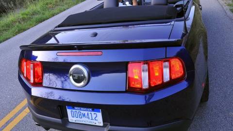 2012 Ford Mustang GT Convertible Pricing, Photos & Specs